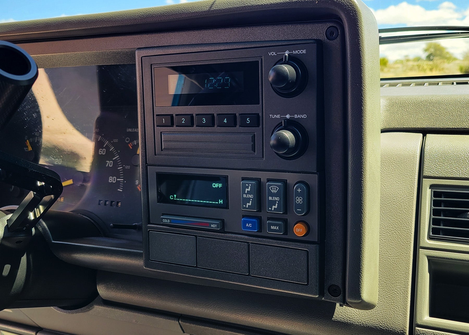 1994 Chevy C1500 Santa Cruz Installation – Retro Manufacturing